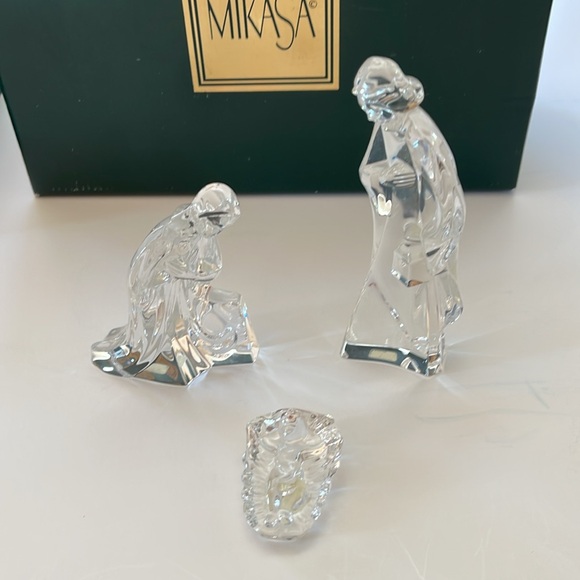 Mikasa | Holiday | Mikasa Holy Familyboxed Set Of 3 With Box ...
